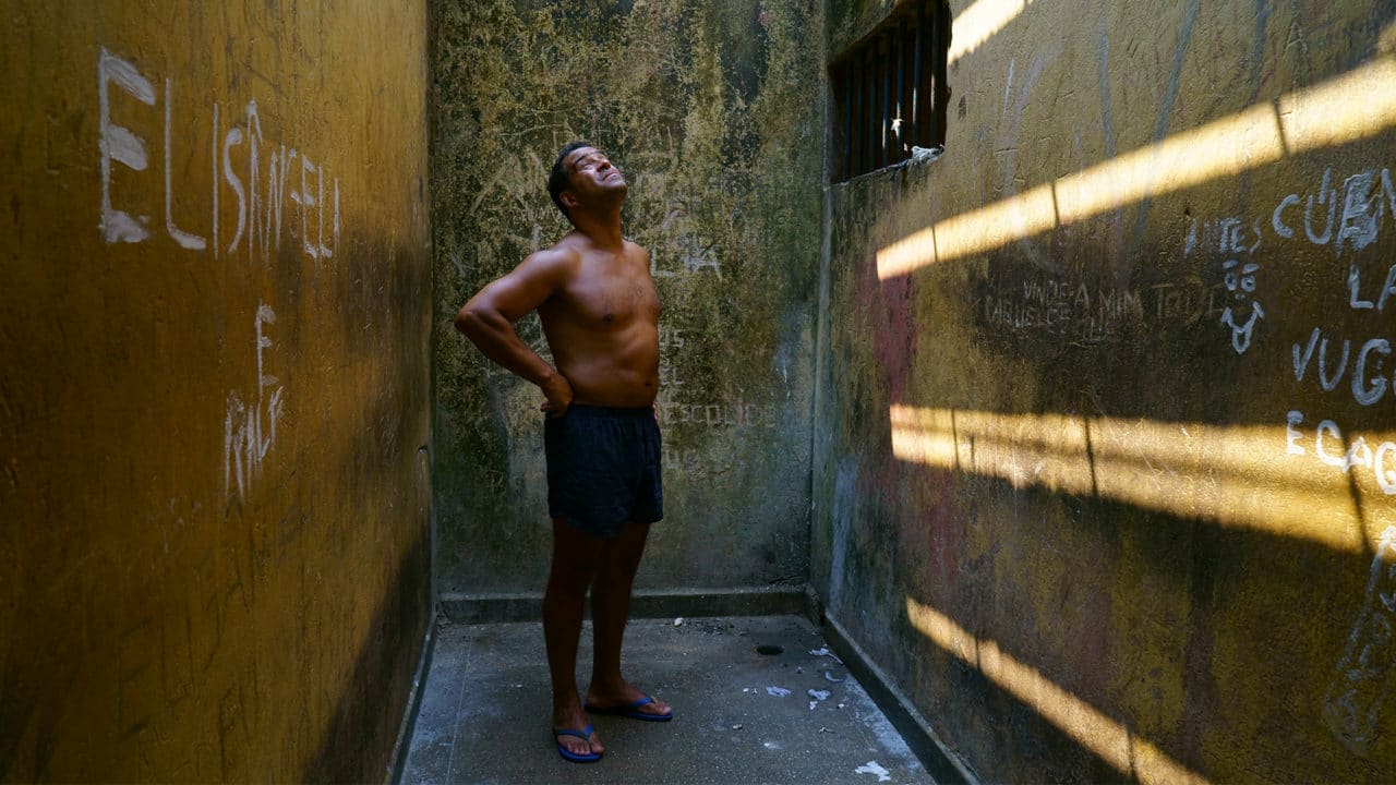 INSIDE THE WORLD’S TOUGHEST PRISONS, SEASON 2 | Raphael Rowe
